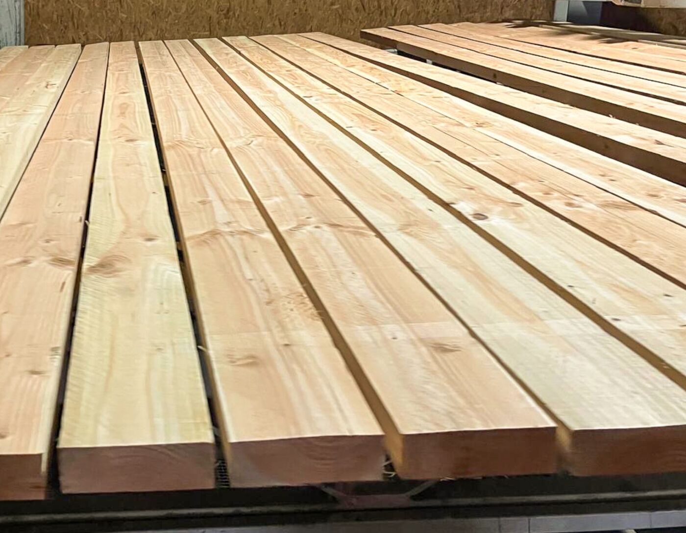 Ante Holz - Schnittholz Lärche/ Douglasie